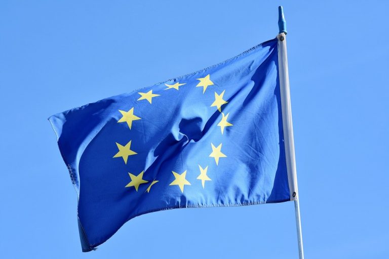 BRASIL E HONG KONG NO TOP 10 DE VISTOS CONCEDIDOS NA UE - Radio TugaNet